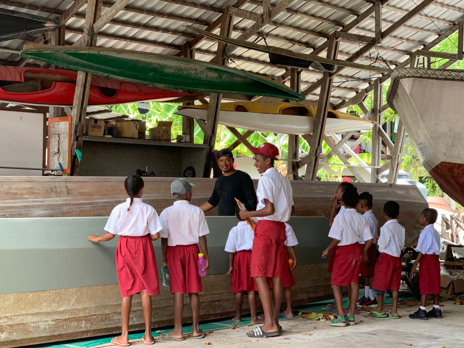 RARCC and Papua Diving inspire children to dream bigger - RARCC - Raja ...