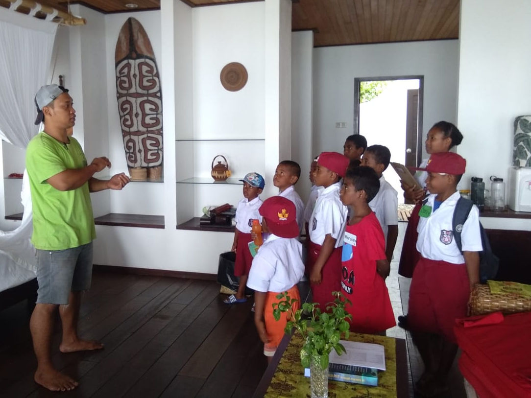 RARCC and Papua Diving inspire children to dream bigger - RARCC - Raja ...